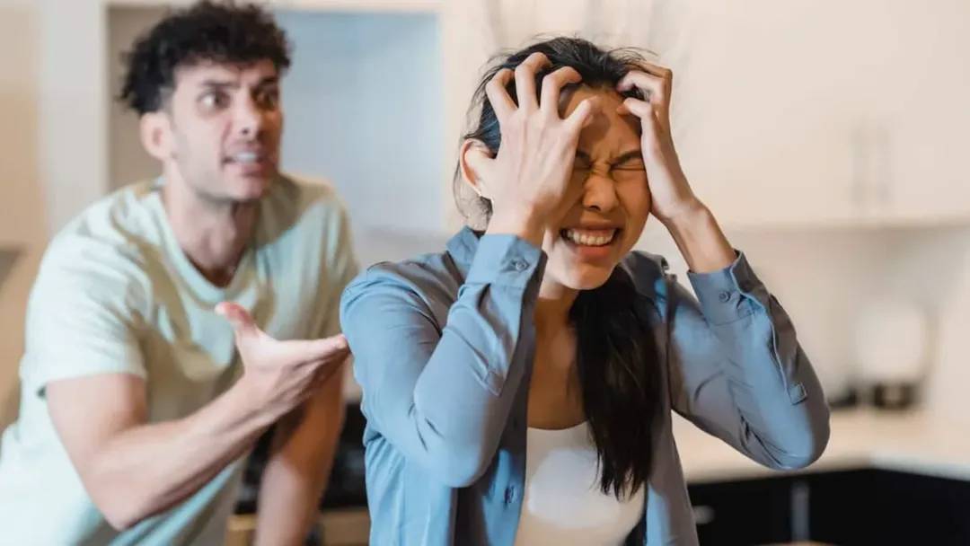 Tăng Xông Sau Mỗi Lần Cãi Nhau Với Chồng Bác Sĩ Chỉ Bệnh Nguy Hiểm 